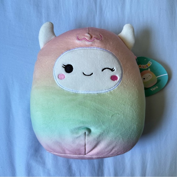 Squishmallows | Toys | Squishmallows Yara The Yeti 8 Stuffed Plush Nwt ...